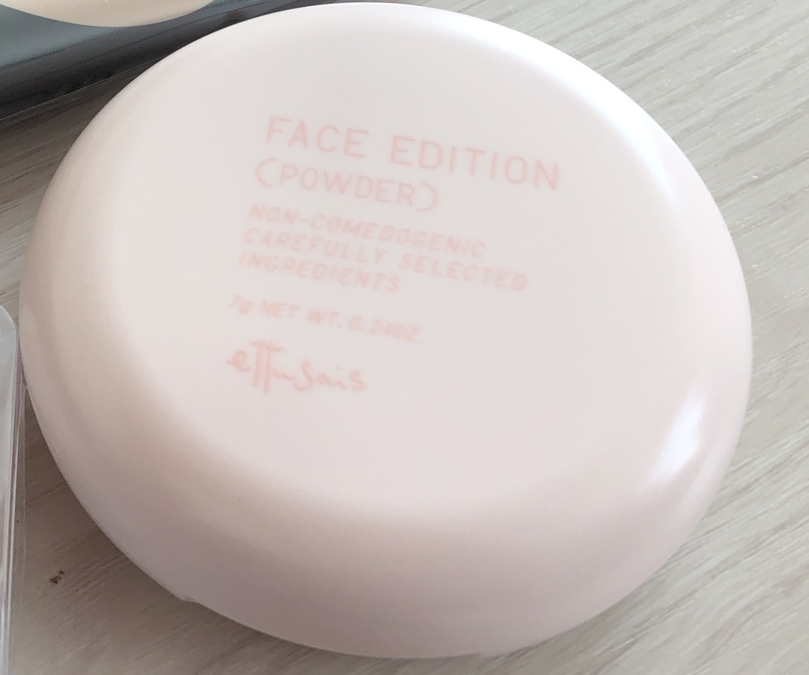 ETTUSAIS FACE POWDER – yuuka club